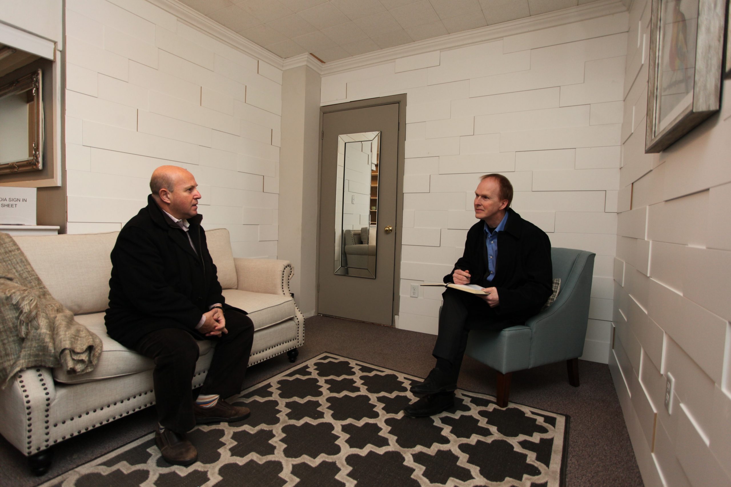 Wanted: 2,000 people from Lindsay who need a better income — Lindsay ...